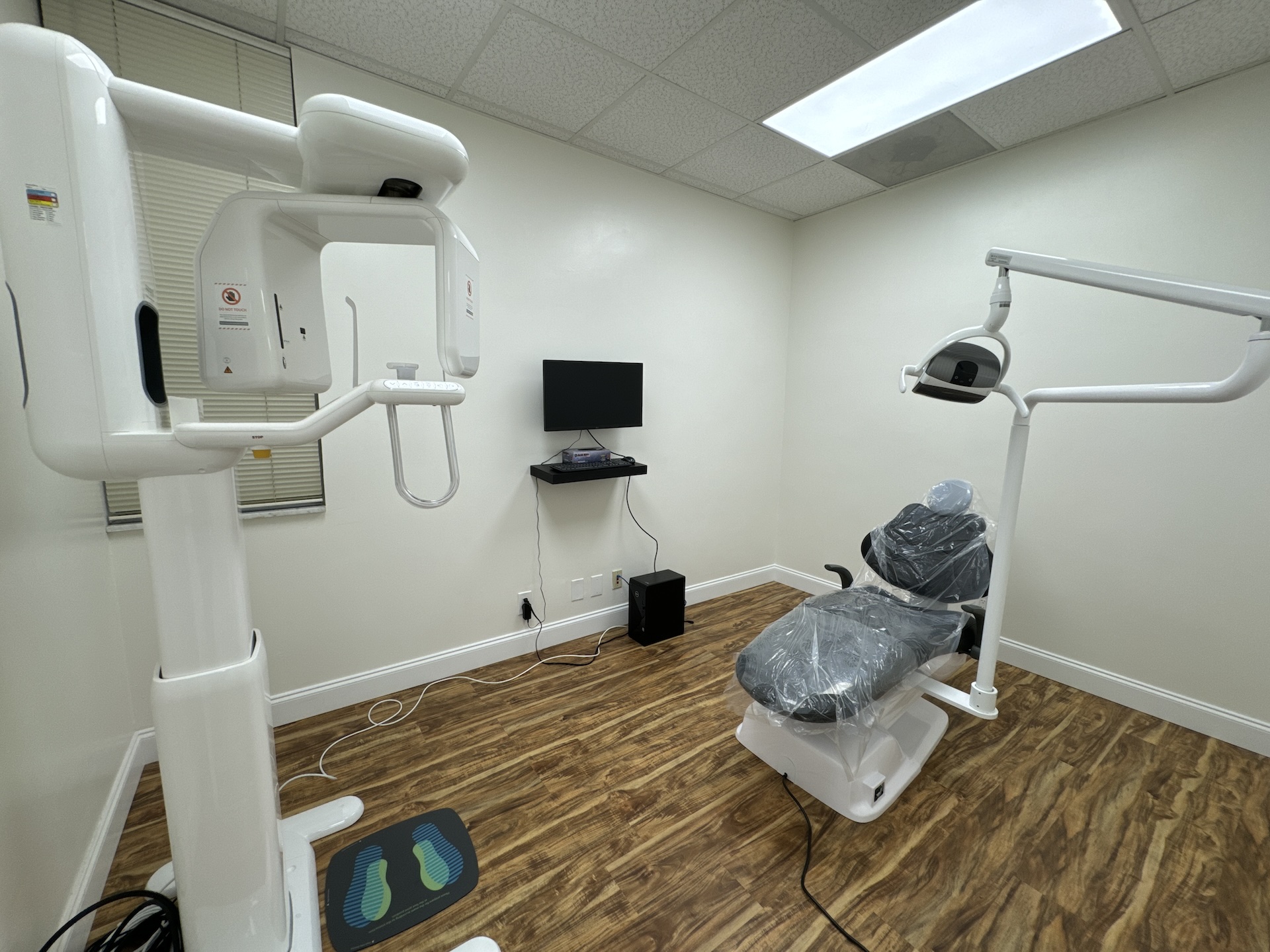 Lauderdale Lakes, Turn-Key Dental Office 4 OPs, 2 Chairs 4 Sale ...